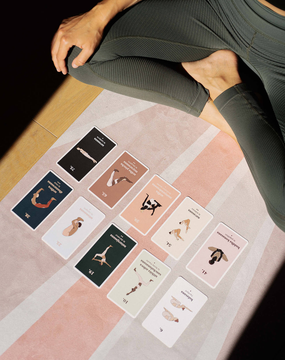 YOGASANA, le jeu de cartes de yoga – YOGASANA